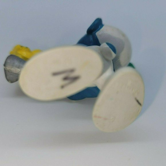 Toys | Smurfs Hunter Smurf 198 Yellow Bird On Gun 20106 Vintage Display ...